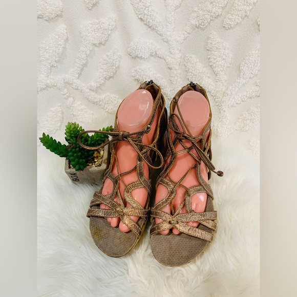 OTBT | Shoes | Otbt Nomadic Pewter Bronze Tooled Leather Wedge Lace Up ...